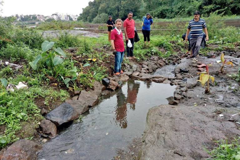 People power to clean up Pune river, bit by bit - Vikalp Sangam