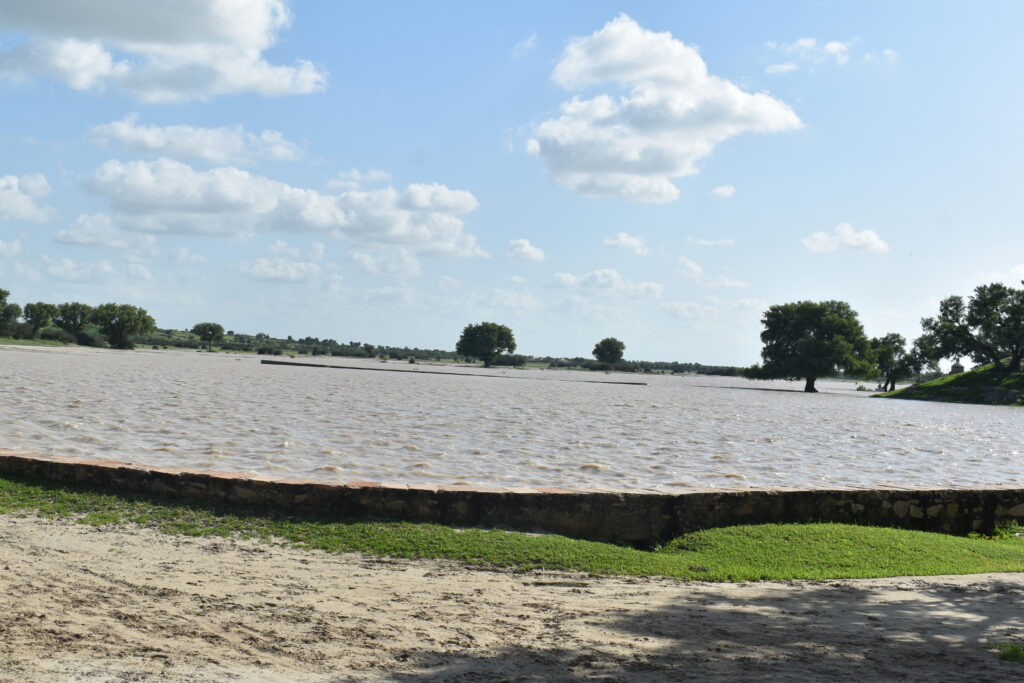 मरुभूमि में पानी की रिश्तेदारी (In Hindi) - Vikalp Sangam
