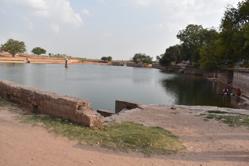 मरुभूमि में पानी की रिश्तेदारी (In Hindi) - Vikalp Sangam