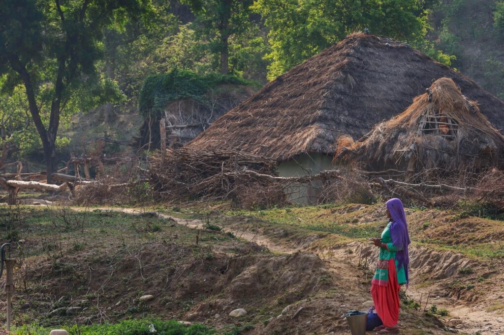 Van Gujjars help conserve forests, but are deprived of rights - Vikalp ...