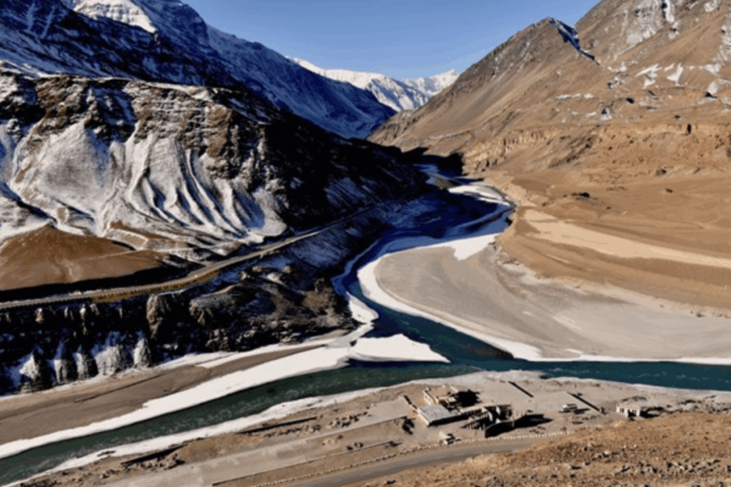 Being a pilgrim- Walking along the Indus - Vikalp Sangam