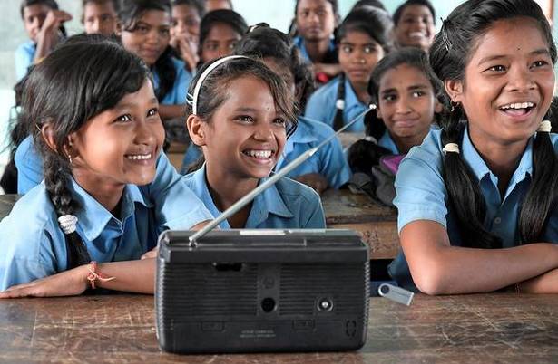 Community radio as a phenomenon: Winning hertz - Vikalp Sangam